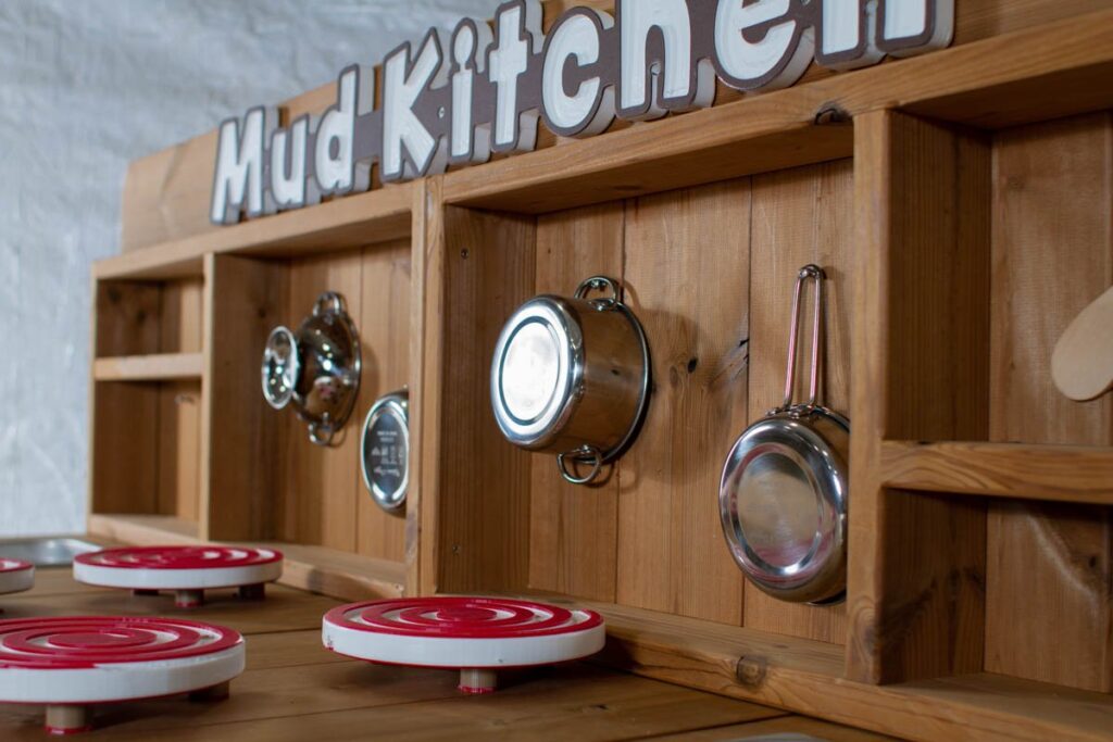 Mud Kitchen Deluxe - Preschool
